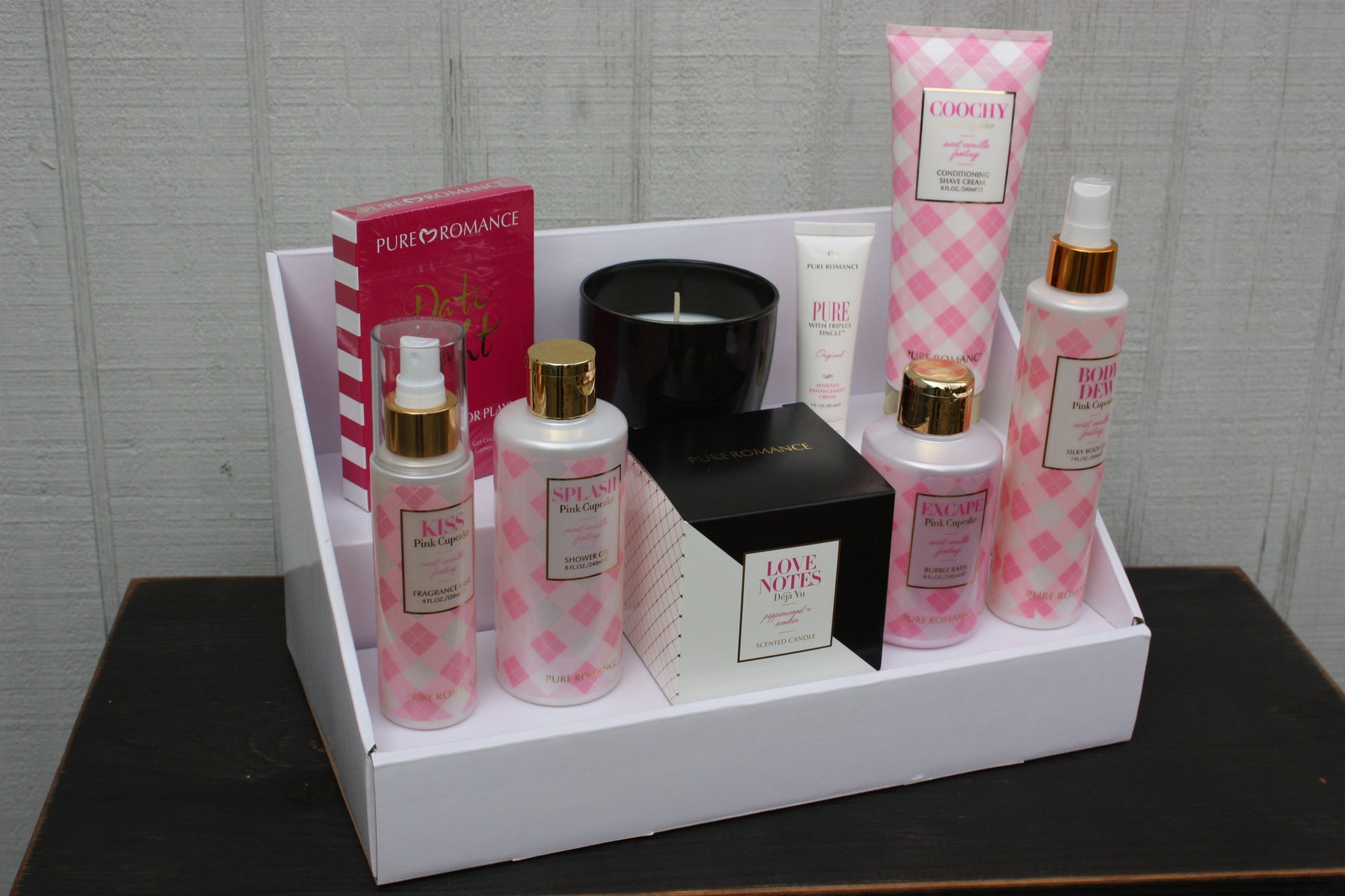 Cardboard Counter Display - Solid White – Stack Displays